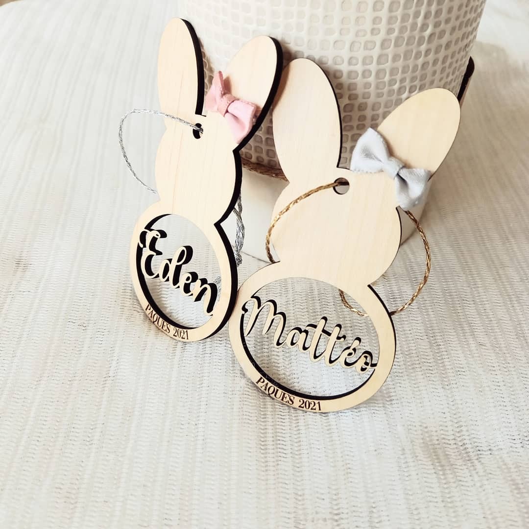 Lapin avec prénom pâques personnalisé